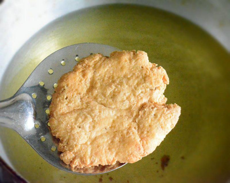 How To Make Perfect Namkeen Mathri At Home - Foodandmeal.com