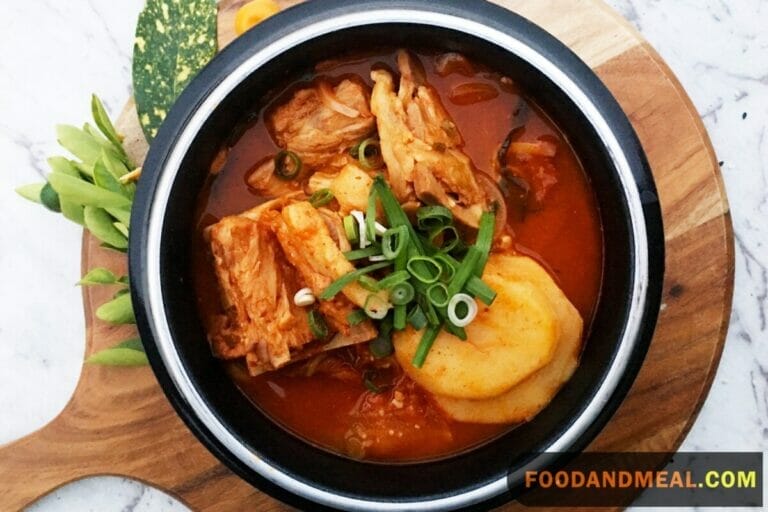 Savor The Comfort: Homemade Pork Bone Soup Recipe - Foodandmeal.com