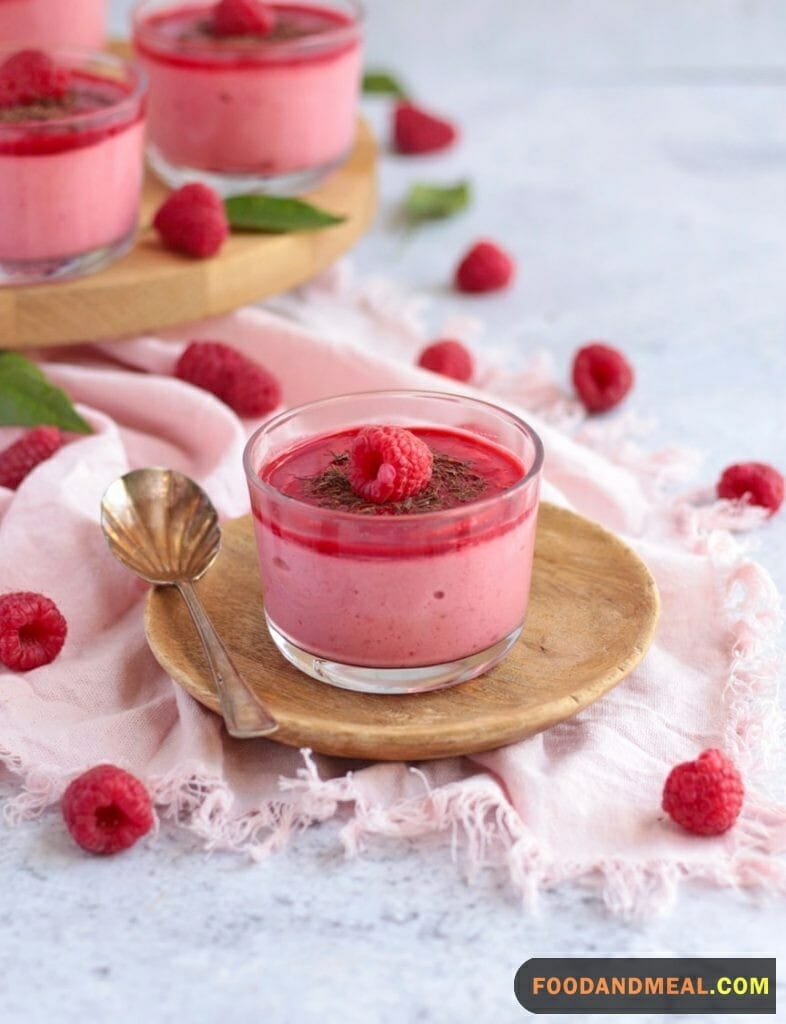 Divine Raspberry Mousse: A Luxurious Dessert Delight - Foodandmeal.com