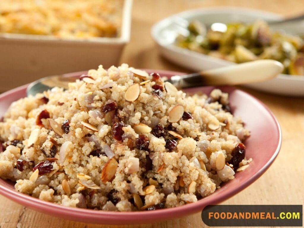 How To Make Almond And Cranberry Quinoa - 3 Easy Steps - Foodandmeal.com