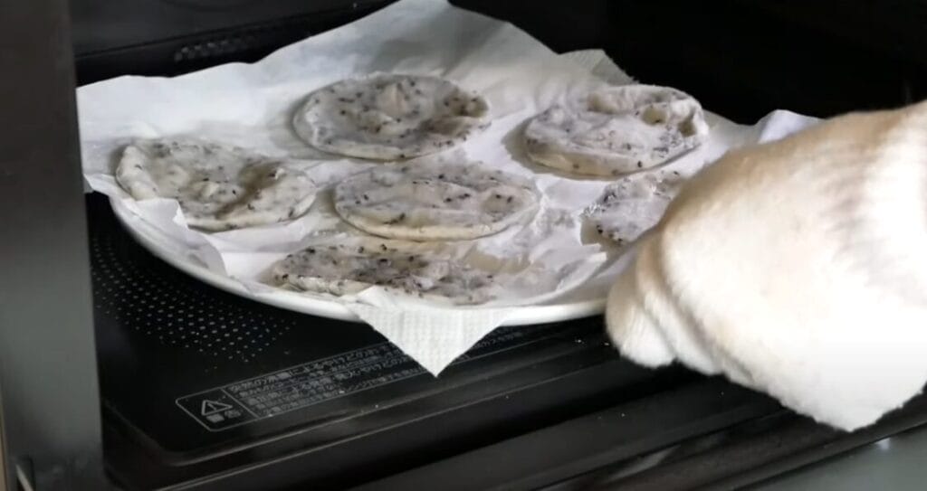 Top 3 Homemade Japanese Senbei Rice Crackers Recipes - Foodandmeal.com